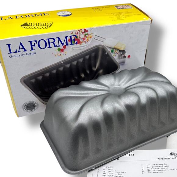 kaiser | Kitchen | Original Kaiser La Forme German Marguerite Loaf ...